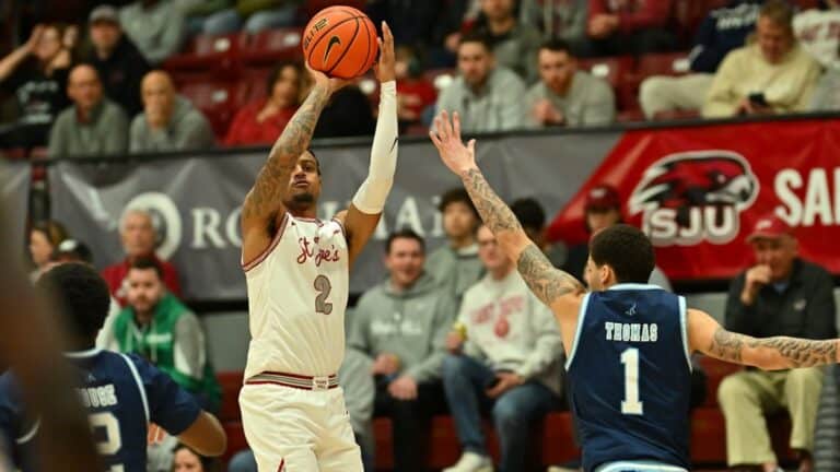 Saint Joseph’s Erik Reynolds II Sets All-Time Scoring Record