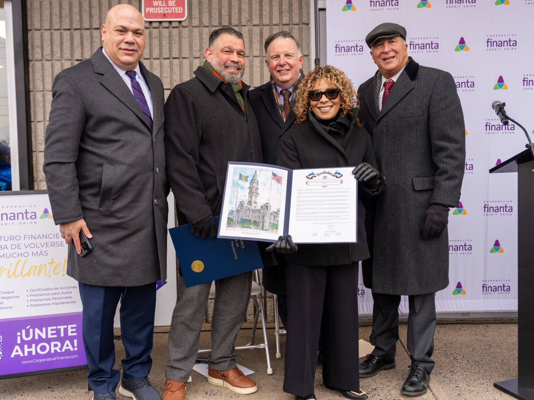 Bilingual credit union opens in Port Richmond - Northeast Times